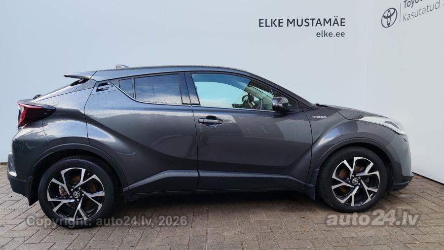 Pelēks Toyota C-HR 2021 Tallina, ar dzinēja tilpumu 1.80 L un nobraukumu 76 tūkst. km par 21995 €, foto 16 vietnē AUTOMOTO.COM.LV