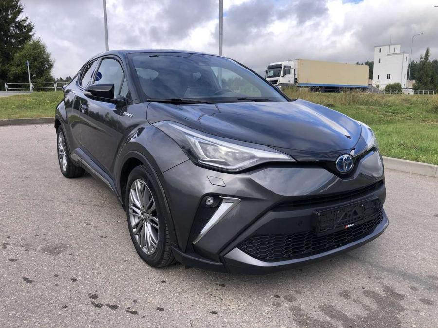 Pelēks Toyota C-HR 2021 Utena, ar dzinēja tilpumu 2.00 L un nobraukumu 152 tūkst. km par 19700 €, foto 1 vietnē AUTOMOTO.COM.LV