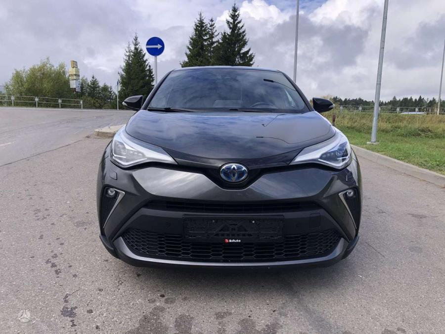 Pelēks Toyota C-HR 2021 Utena, ar dzinēja tilpumu 2.00 L un nobraukumu 152 tūkst. km par 19700 €, foto 3 vietnē AUTOMOTO.COM.LV