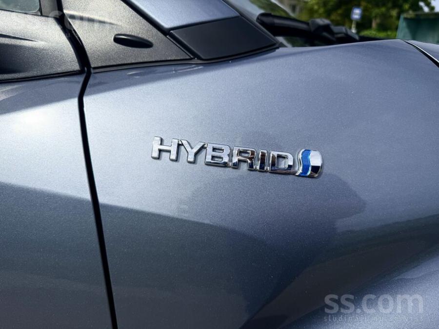 Pelēks Toyota C-HR 2021 Jelgava, ar dzinēja tilpumu 1.80 L un nobraukumu 74 tūkst. km par 18500 €, foto 11 vietnē AUTOMOTO.COM.LV