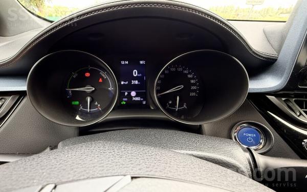 Серый Тойота C-HR 2021 в Елгава, объемом двигателя 1.80 л и пробегом 74 тыс. км за 18500 €, фото 7 на AUTOMOTO.COM.LV
