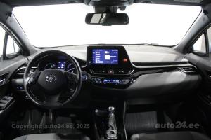 Pelēks Toyota C-HR 2022 Tallina, ar dzinēja tilpumu 1.80 L un nobraukumu 48 tūkst. km par 22990 €, foto 8 vietnē AUTOMOTO.COM.LV