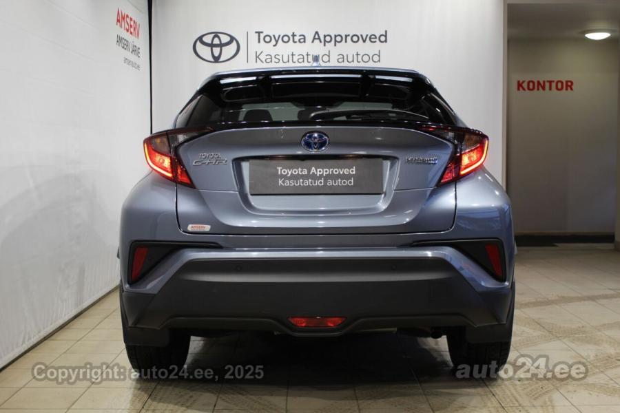Grey Toyota C-HR 2022 in Tallinn, with an engine capacity of 1.80 L and mileage of 48 thousand km for 22990 €, photo 4 on AUTOMOTO.COM.LV