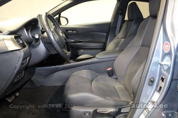 Grey Toyota C-HR 2022 in Tallinn, with an engine capacity of 1.80 L and mileage of 48 thousand km for 22990 €, photo 11 on AUTOMOTO.COM.LV