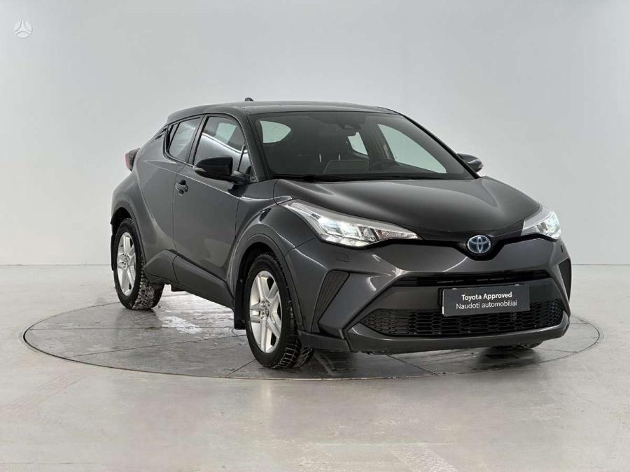 Grey Toyota C-HR 2022 in Vilnius, with an engine capacity of 1.80 L and mileage of 107 thousand km for 20900 €, photo 18 on AUTOMOTO.COM.LV