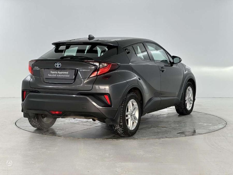 Grey Toyota C-HR 2022 in Vilnius, with an engine capacity of 1.80 L and mileage of 107 thousand km for 20900 €, photo 20 on AUTOMOTO.COM.LV