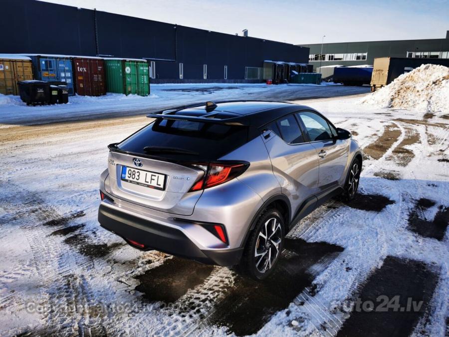 Серый Тойота C-HR 2022 в Таллин, объемом двигателя 1.80 л и пробегом 50 тыс. км за 23950 €, фото 23 на AUTOMOTO.COM.LV