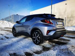 Pelēks Toyota C-HR 2022 Tallina, ar dzinēja tilpumu 1.80 L un nobraukumu 50 tūkst. km par 23950 €, foto 5 vietnē AUTOMOTO.COM.LV