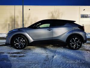 Pelēks Toyota C-HR 2022 Tallina, ar dzinēja tilpumu 1.80 L un nobraukumu 50 tūkst. km par 23950 €, foto 6 vietnē AUTOMOTO.COM.LV
