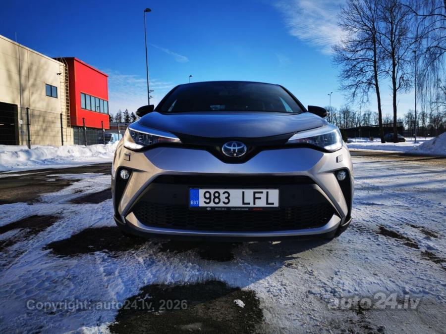 Pelēks Toyota C-HR 2022 Tallina, ar dzinēja tilpumu 1.80 L un nobraukumu 50 tūkst. km par 23950 €, foto 7 vietnē AUTOMOTO.COM.LV