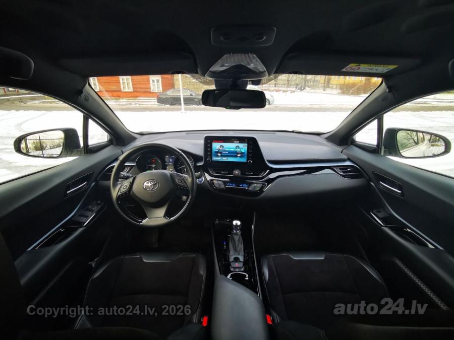 Pelēks Toyota C-HR 2022 Tallina, ar dzinēja tilpumu 1.80 L un nobraukumu 50 tūkst. km par 23950 €, foto 9 vietnē AUTOMOTO.COM.LV