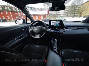 Pelēks Toyota C-HR 2022 Tallina, ar dzinēja tilpumu 1.80 L un nobraukumu 50 tūkst. km par 23950 €, foto 11 vietnē AUTOMOTO.COM.LV