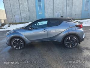 Pelēks Toyota C-HR 2022 Tallina, ar dzinēja tilpumu 1.80 L un nobraukumu 38 tūkst. km par 24500 €, foto 18 vietnē AUTOMOTO.COM.LV