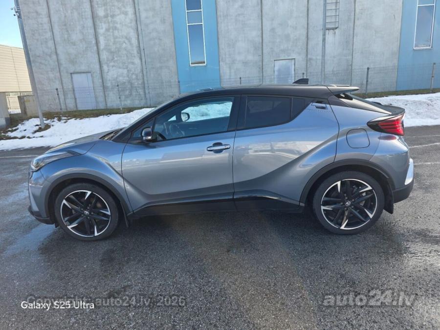 Pelēks Toyota C-HR 2022 Tallina, ar dzinēja tilpumu 1.80 L un nobraukumu 38 tūkst. km par 24500 €, foto 18 vietnē AUTOMOTO.COM.LV