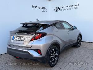 Серый Тойота C-HR 2022 в Таллин, объемом двигателя 1.80 л и пробегом 24 тыс. км за 23795 €, фото 3 на AUTOMOTO.COM.LV