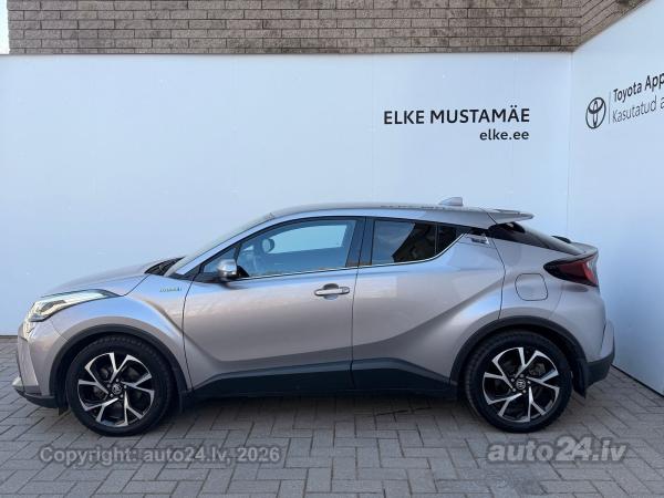 Pelēks Toyota C-HR 2022 Tallina, ar dzinēja tilpumu 1.80 L un nobraukumu 24 tūkst. km par 23795 €, foto 3 vietnē AUTOMOTO.COM.LV
