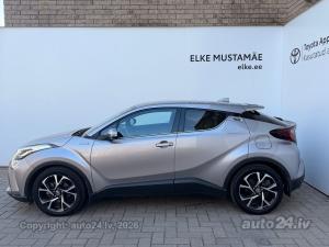 Серый Тойота C-HR 2022 в Таллин, объемом двигателя 1.80 л и пробегом 24 тыс. км за 23795 €, фото 4 на AUTOMOTO.COM.LV