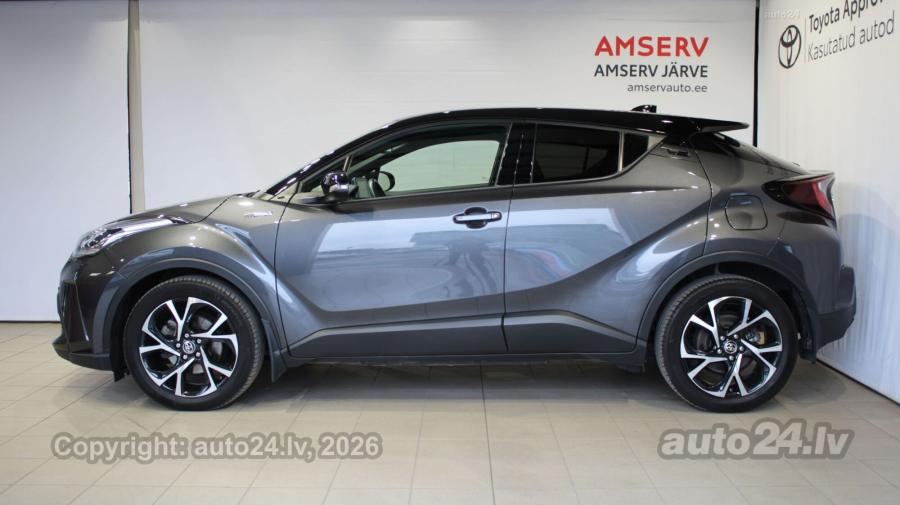 Серый Тойота C-HR 2022 в Таллин, объемом двигателя 1.80 л и пробегом 31 тыс. км за 22990 €, фото 4 на AUTOMOTO.COM.LV