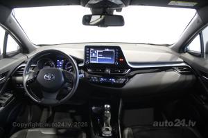 Серый Тойота C-HR 2022 в Таллин, объемом двигателя 1.80 л и пробегом 31 тыс. км за 22990 €, фото 9 на AUTOMOTO.COM.LV