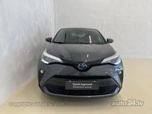 Pelēks Toyota C-HR 2022 Rakvere, ar dzinēja tilpumu 1.80 L un nobraukumu 59 tūkst. km par 22990 €, foto 5 vietnē AUTOMOTO.COM.LV