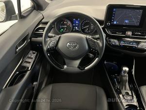 Pelēks Toyota C-HR 2022 Rakvere, ar dzinēja tilpumu 1.80 L un nobraukumu 59 tūkst. km par 22990 €, foto 10 vietnē AUTOMOTO.COM.LV