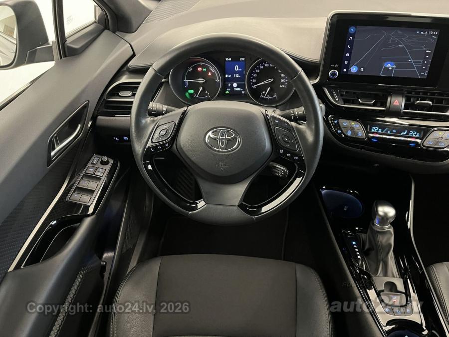 Pelēks Toyota C-HR 2022 Rakvere, ar dzinēja tilpumu 1.80 L un nobraukumu 59 tūkst. km par 22990 €, foto 10 vietnē AUTOMOTO.COM.LV