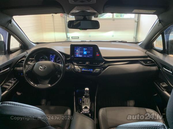Pelēks Toyota C-HR 2022 Rakvere, ar dzinēja tilpumu 1.80 L un nobraukumu 79 tūkst. km par 21500 €, foto 7 vietnē AUTOMOTO.COM.LV