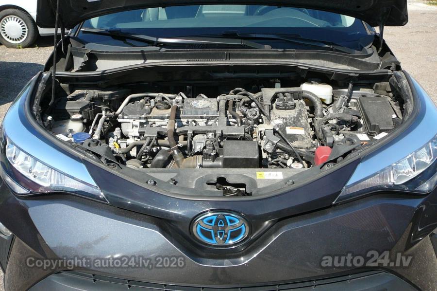 Серый Тойота C-HR 2022 в Йыхви, объемом двигателя 1.80 л и пробегом 107 тыс. км за 21000 €, фото 6 на AUTOMOTO.COM.LV