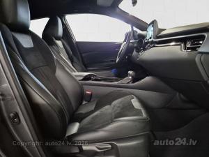 Серый Тойота C-HR 2022 в Таллин, объемом двигателя 1.80 л и пробегом 105 тыс. км за 21490 €, фото 5 на AUTOMOTO.COM.LV