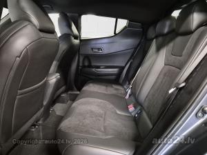 Серый Тойота C-HR 2022 в Таллин, объемом двигателя 1.80 л и пробегом 105 тыс. км за 21490 €, фото 18 на AUTOMOTO.COM.LV