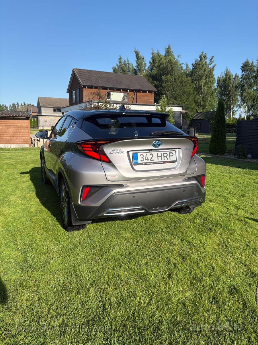 Серый Тойота C-HR 2022 в Таллин, объемом двигателя 2.00 л и пробегом 50 тыс. км за 24900 €, фото 5 на AUTOMOTO.COM.LV