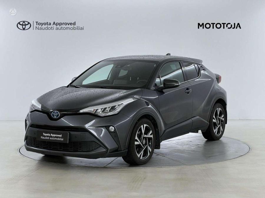 Серый Тойота C-HR 2022 в Вильнюс, объемом двигателя 1.80 л и пробегом 72 тыс. км за 23900 €, фото 1 на AUTOMOTO.COM.LV