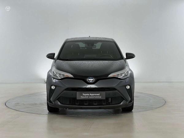 Серый Тойота C-HR 2022 в Вильнюс, объемом двигателя 1.80 л и пробегом 72 тыс. км за 23900 €, фото 5 на AUTOMOTO.COM.LV
