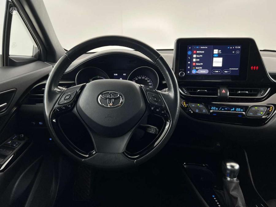 Серый Тойота C-HR 2022 в Вильнюс, объемом двигателя 1.80 л и пробегом 72 тыс. км за 23900 €, фото 10 на AUTOMOTO.COM.LV