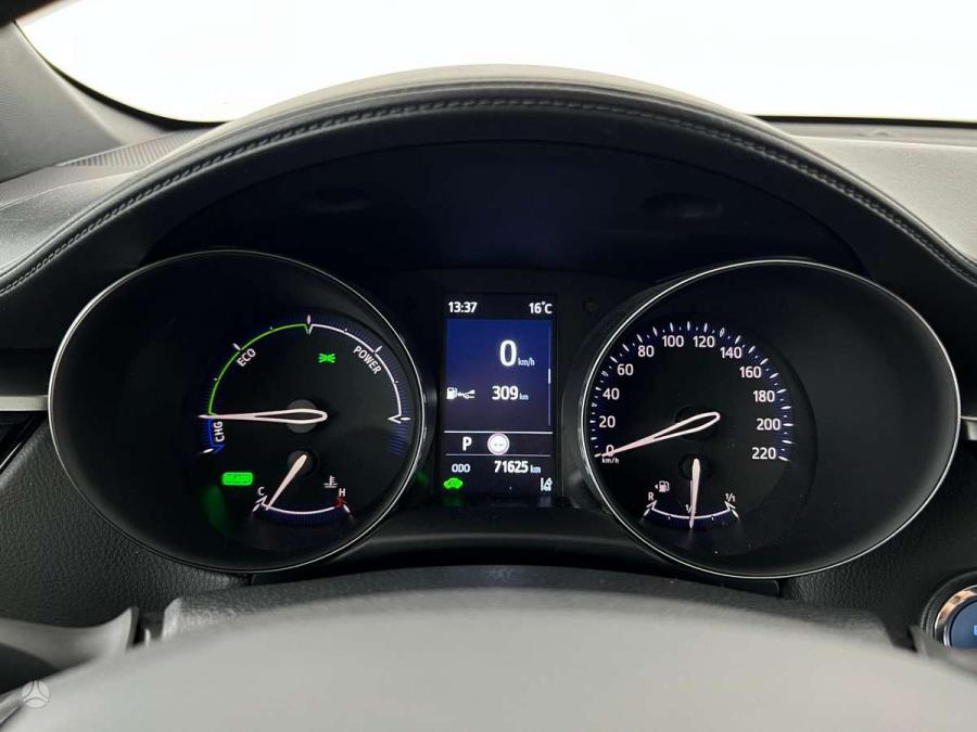 Серый Тойота C-HR 2022 в Вильнюс, объемом двигателя 1.80 л и пробегом 72 тыс. км за 23900 €, фото 14 на AUTOMOTO.COM.LV