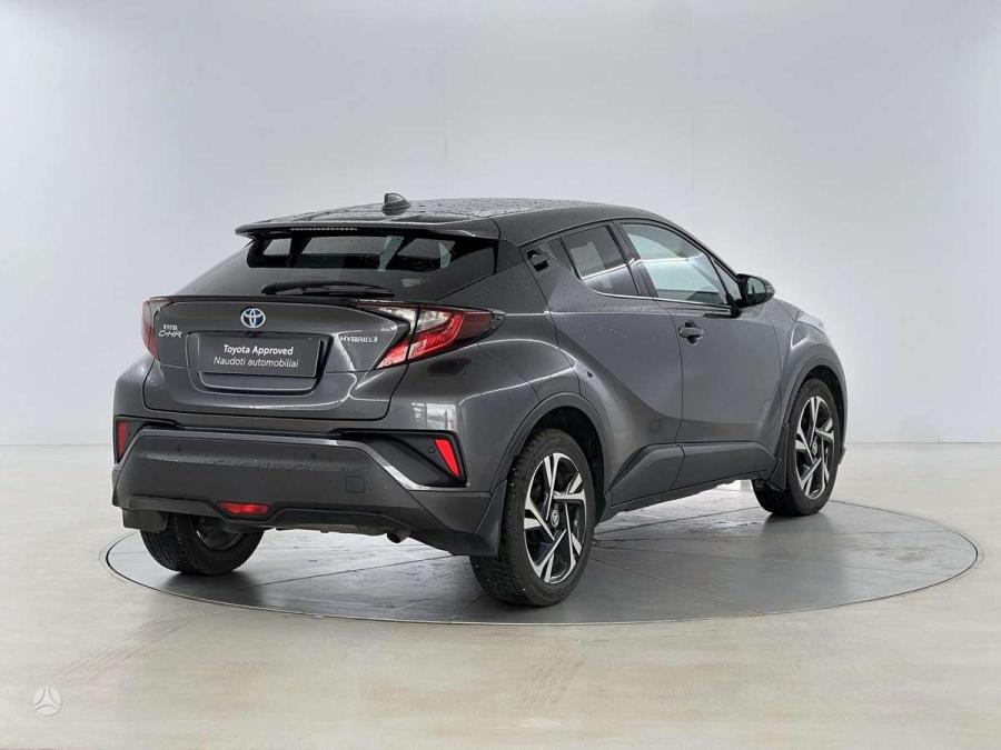 Серый Тойота C-HR 2022 в Вильнюс, объемом двигателя 1.80 л и пробегом 72 тыс. км за 23900 €, фото 21 на AUTOMOTO.COM.LV