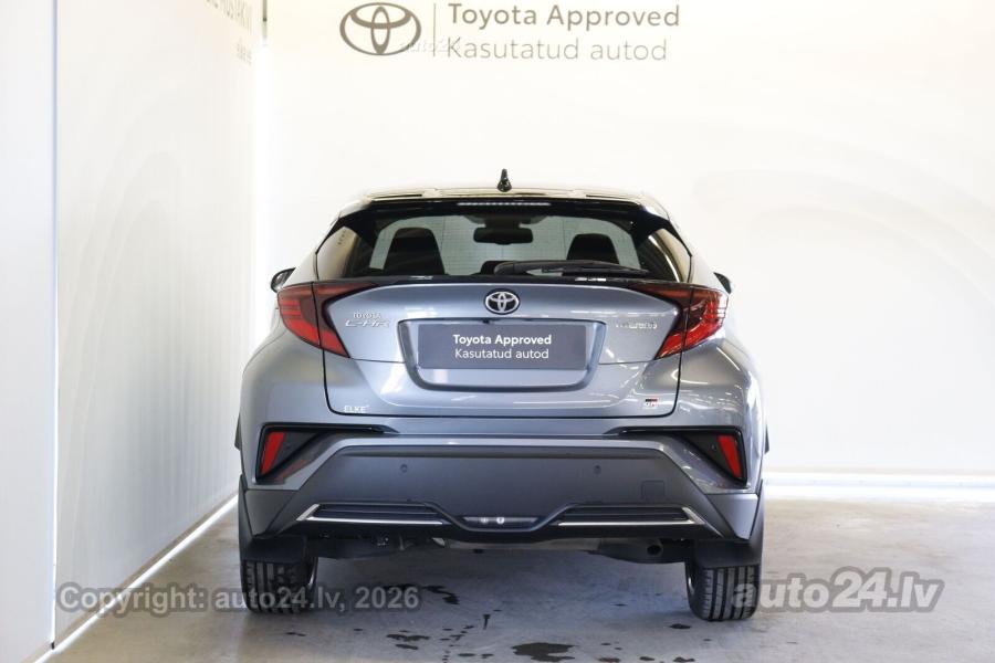 Серый Тойота C-HR 2022 в Таллин, объемом двигателя 1.80 л и пробегом 71 тыс. км за 25000 €, фото 5 на AUTOMOTO.COM.LV
