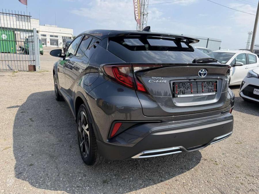 Серый Тойота C-HR 2022 в Паневежис, объемом двигателя 2.00 л и пробегом 135 тыс. км за 21500 €, фото 8 на AUTOMOTO.COM.LV