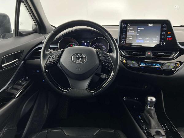 Серый Тойота C-HR 2022 в Вильнюс, объемом двигателя 1.80 л и пробегом 72 тыс. км за 22900 €, фото 10 на AUTOMOTO.COM.LV