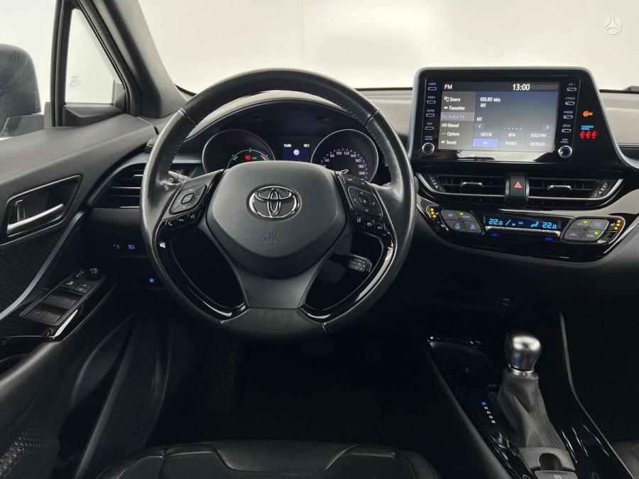 Серый Тойота C-HR 2022 в Вильнюс, объемом двигателя 1.80 л и пробегом 72 тыс. км за 22900 €, фото 10 на AUTOMOTO.COM.LV