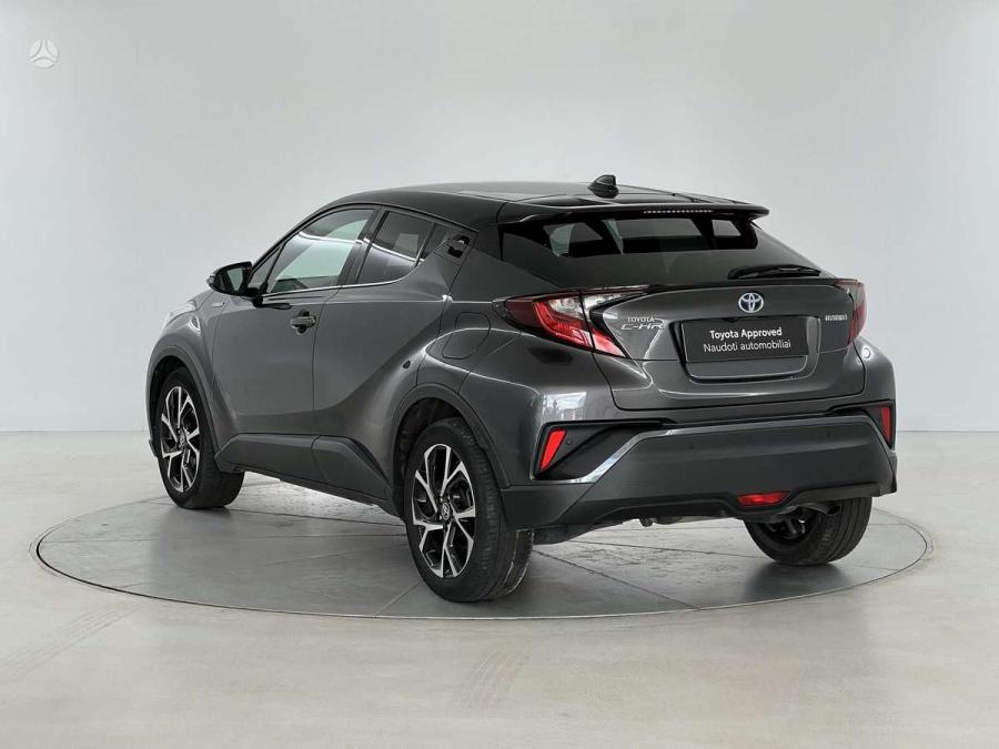 Серый Тойота C-HR 2022 в Вильнюс, объемом двигателя 1.80 л и пробегом 72 тыс. км за 22900 €, фото 18 на AUTOMOTO.COM.LV