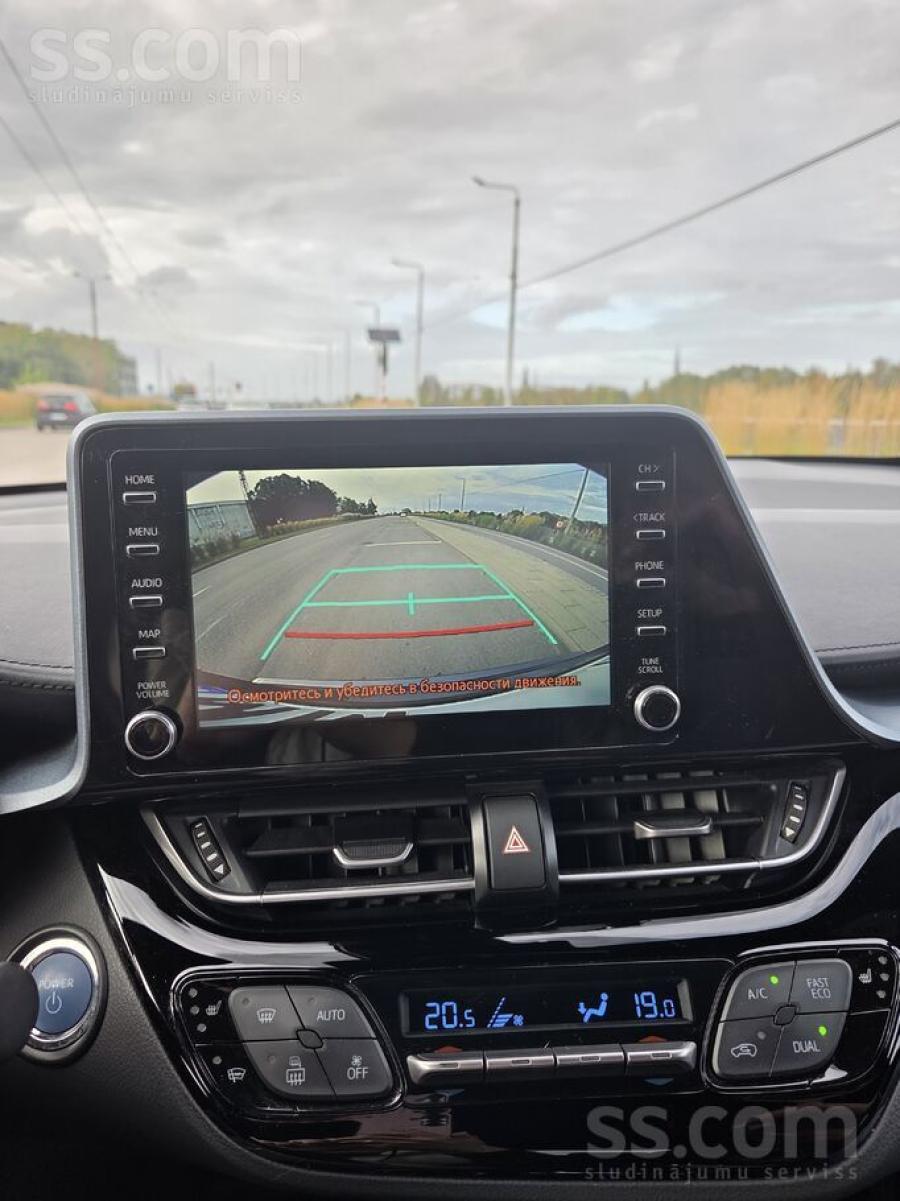 Pelēks Toyota C-HR 2022 Rīga, ar dzinēja tilpumu 1.80 L un nobraukumu 32 tūkst. km par 21000 €, foto 6 vietnē AUTOMOTO.COM.LV
