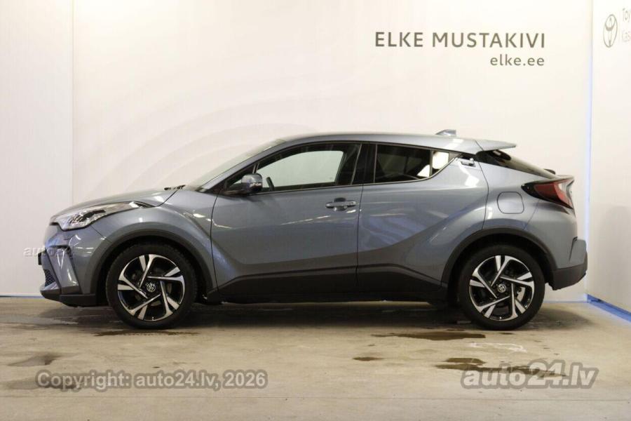 Серый Тойота C-HR 2023 в Таллин, объемом двигателя 1.80 л и пробегом 51 тыс. км за 23500 €, фото 3 на AUTOMOTO.COM.LV