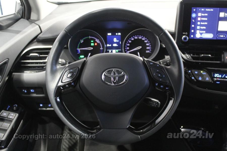 Grey Toyota C-HR 2023 in Tallinn, with an engine capacity of 1.80 L and mileage of 26 thousand km for 24990 €, photo 12 on AUTOMOTO.COM.LV