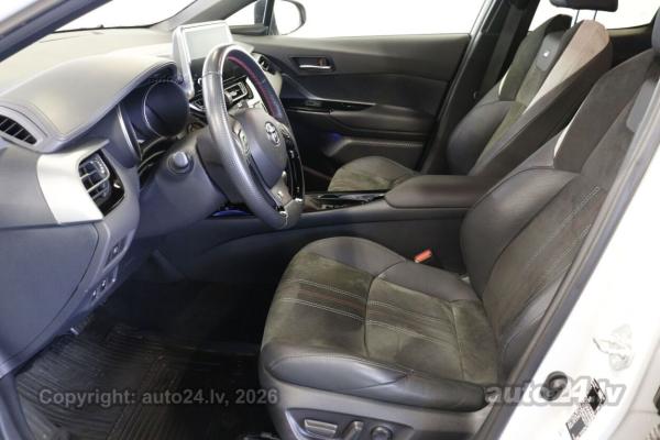 Pelēks Toyota C-HR 2023 Tallina, ar dzinēja tilpumu 1.80 L un nobraukumu 34 tūkst. km par 25100 €, foto 11 vietnē AUTOMOTO.COM.LV