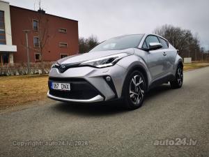 Pelēks Toyota C-HR 2023 Tallina, ar dzinēja tilpumu 1.80 L un nobraukumu 47 tūkst. km par 24499 €, foto 23 vietnē AUTOMOTO.COM.LV