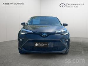 Серый Тойота C-HR 2023 в Рига, объемом двигателя 1.80 л и пробегом 38 тыс. км за 24900 €, фото 5 на AUTOMOTO.COM.LV
