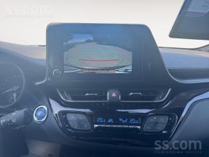 Серый Тойота C-HR 2023 в Рига, объемом двигателя 1.80 л и пробегом 38 тыс. км за 24900 €, фото 14 на AUTOMOTO.COM.LV