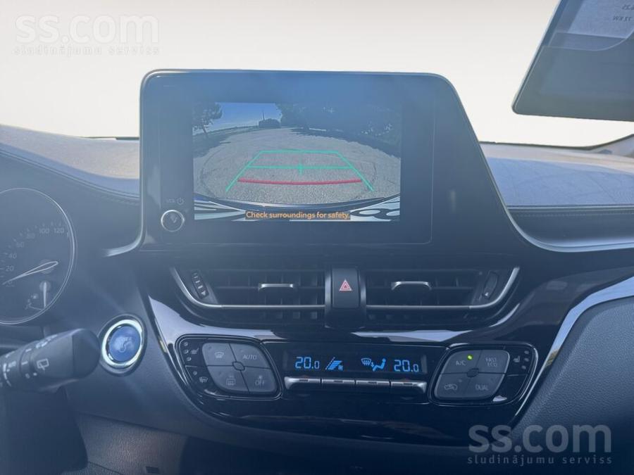 Серый Тойота C-HR 2023 в Рига, объемом двигателя 1.80 л и пробегом 38 тыс. км за 24900 €, фото 14 на AUTOMOTO.COM.LV