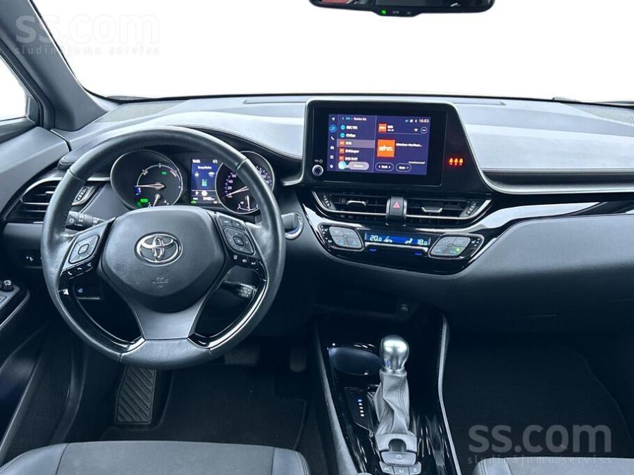 Серый Тойота C-HR 2023 в Рига, объемом двигателя 1.80 л и пробегом 51 тыс. км за 22990 €, фото 9 на AUTOMOTO.COM.LV